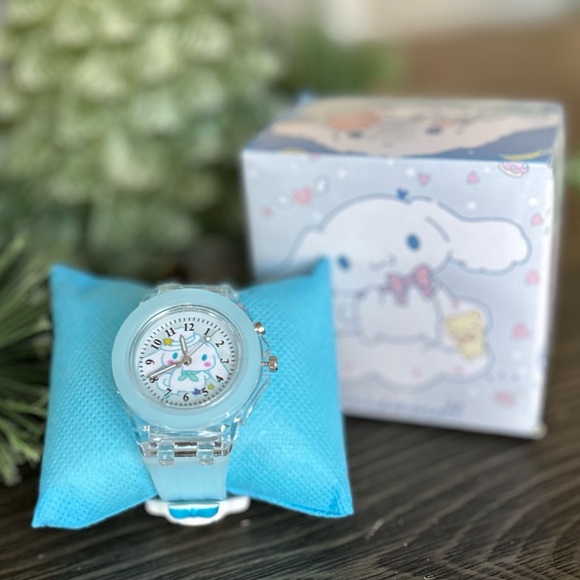 Hello Kitty | Accessories | Hello Kitty Nib Cinnamon Roll Adjustable ...